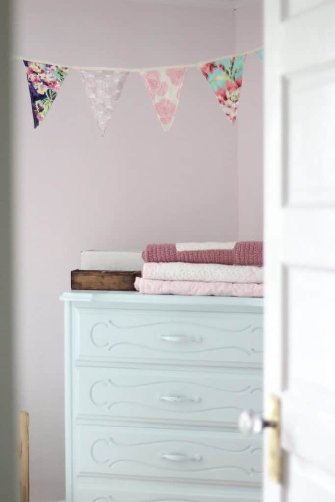 How to Make Fabric Bunting for Children's Room - Farmhouse on Boone