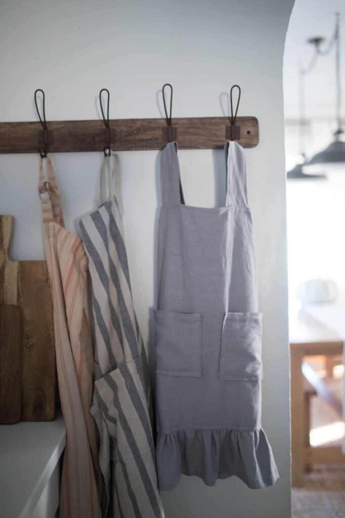 DIY Pinafore Apron for Girls Free Pattern - Farmhouse on Boone