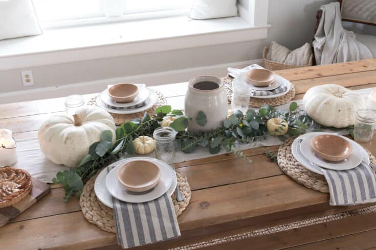 Farmhouse Thanksgiving Table Decor - Farmhouse on Boone