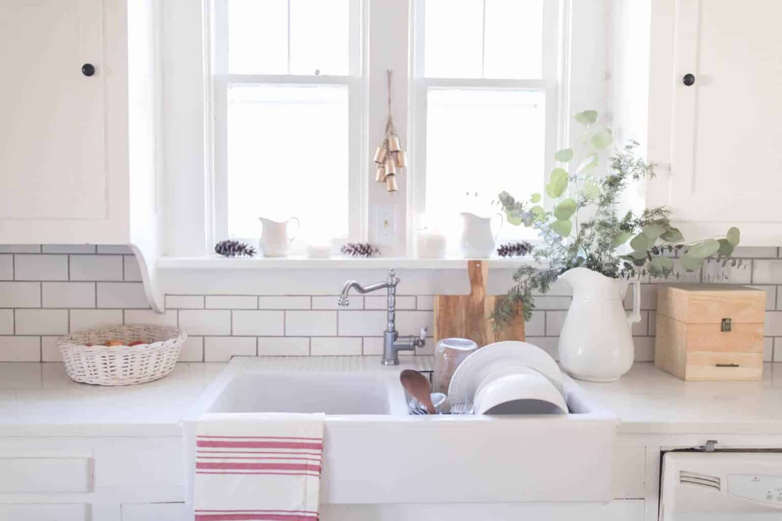 Farmhouse Decorating - Farmhouse on Boone