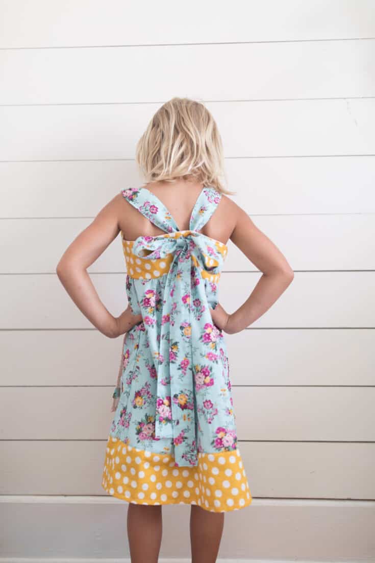Easy Girls Dress Sewing Tutorial- Bow in the Back Summer Dress ...