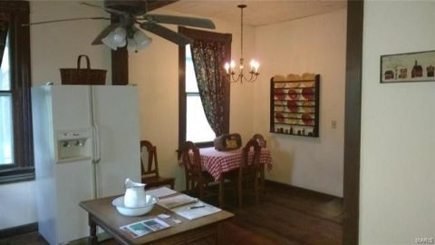 Victorian Farmhouse - Farmhouse on Boone