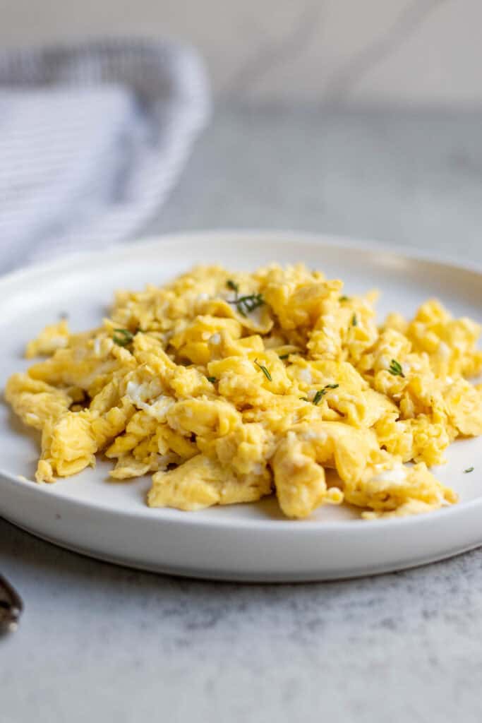 How To Make Scrambled Eggs - Farmhouse on Boone